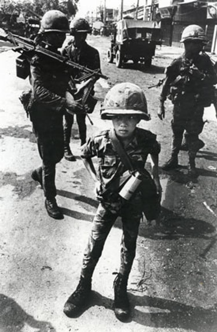 WAR/PHOTOGRAPHY: Images of Armed Conflict and Its Aftermath · Brooklyn ...