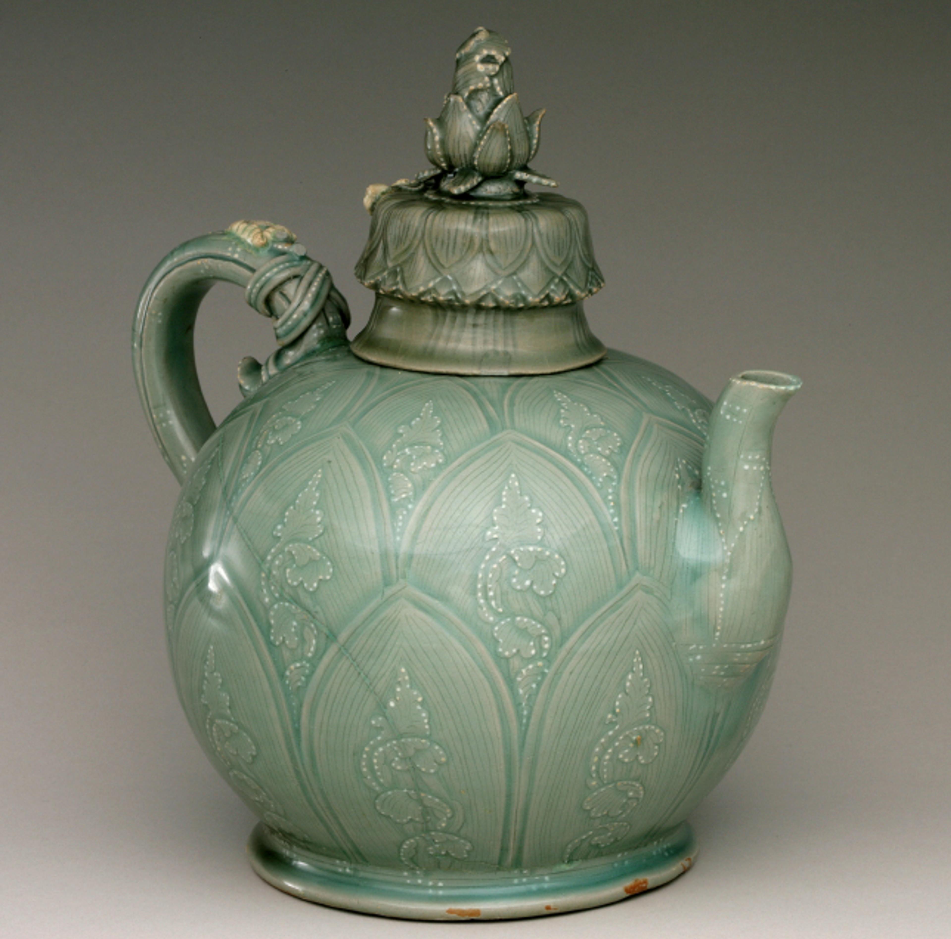 Ceramic Traditions: Nature and Symbolism · Brooklyn Museum