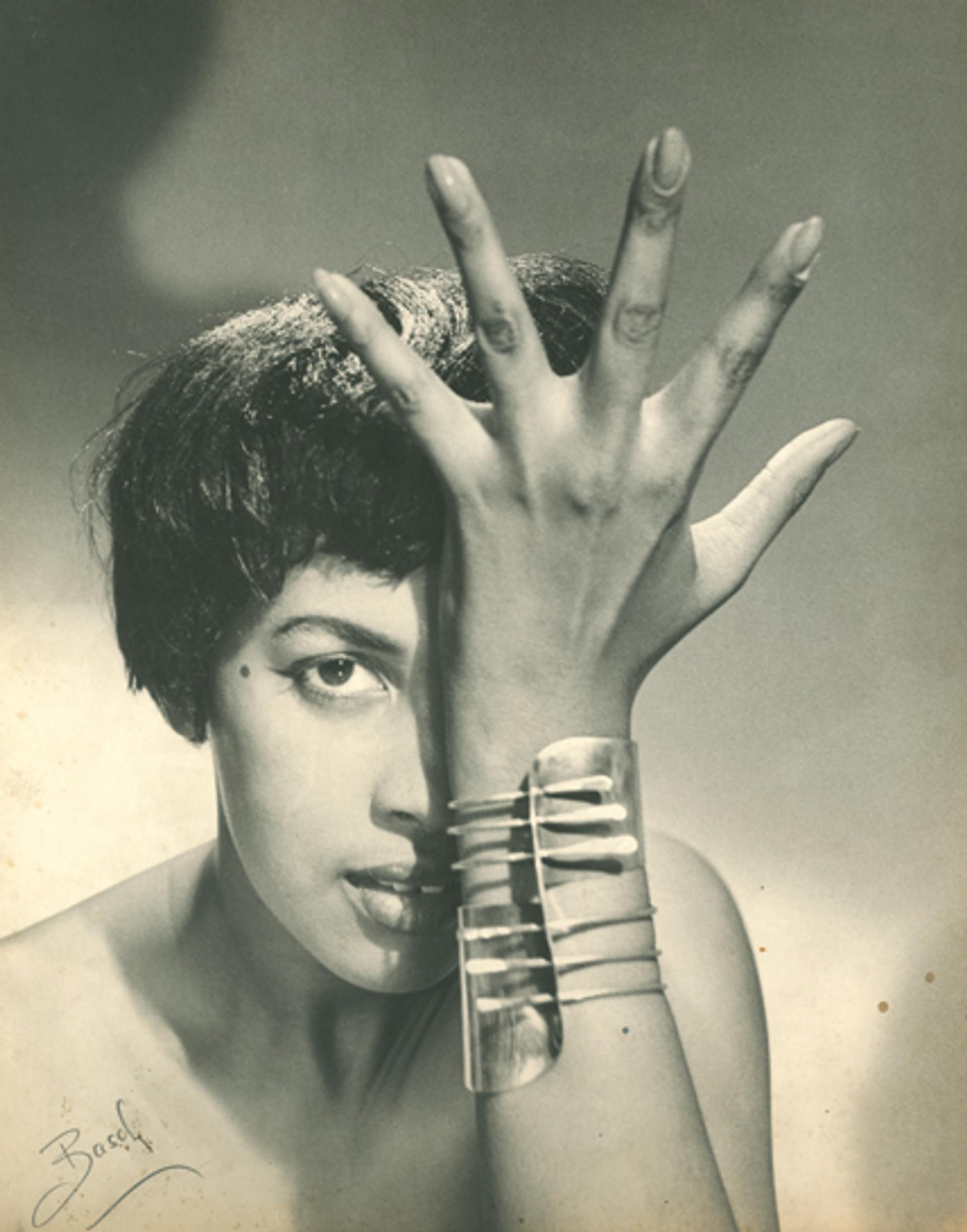 From the Village to Vogue: The Modernist Jewelry of Art Smith ...